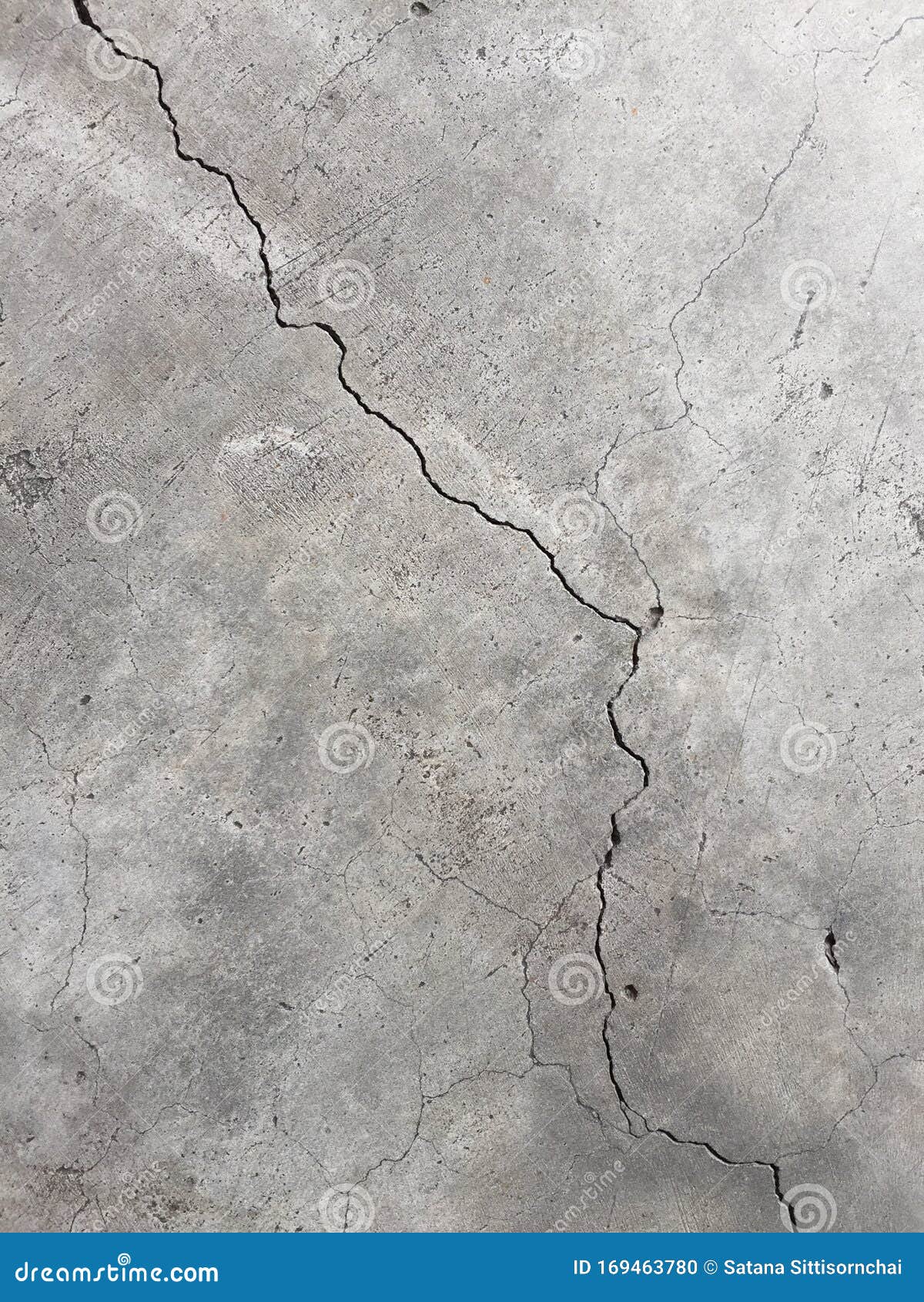 Cracking Line on Concrete Floor Stock Photo - Image of pattern, grunge ...