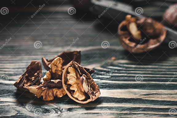 Cracking Walnut Shells Process. Walnut Kernel Stock Image - Image of ...