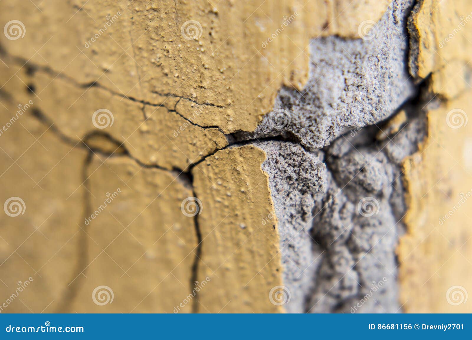 Cracks Chips Coating Plaster Walls Stock Photos - Free & Royalty-Free ...