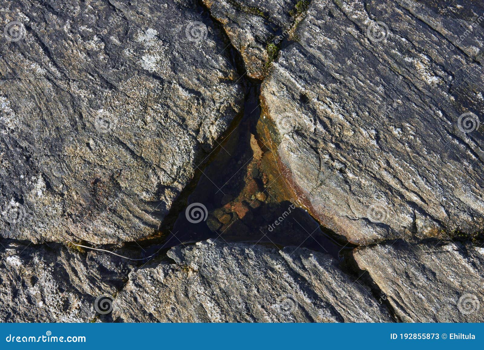 Cracks Forming Triangle on Bedrock Stock Image - Image of line, hard ...