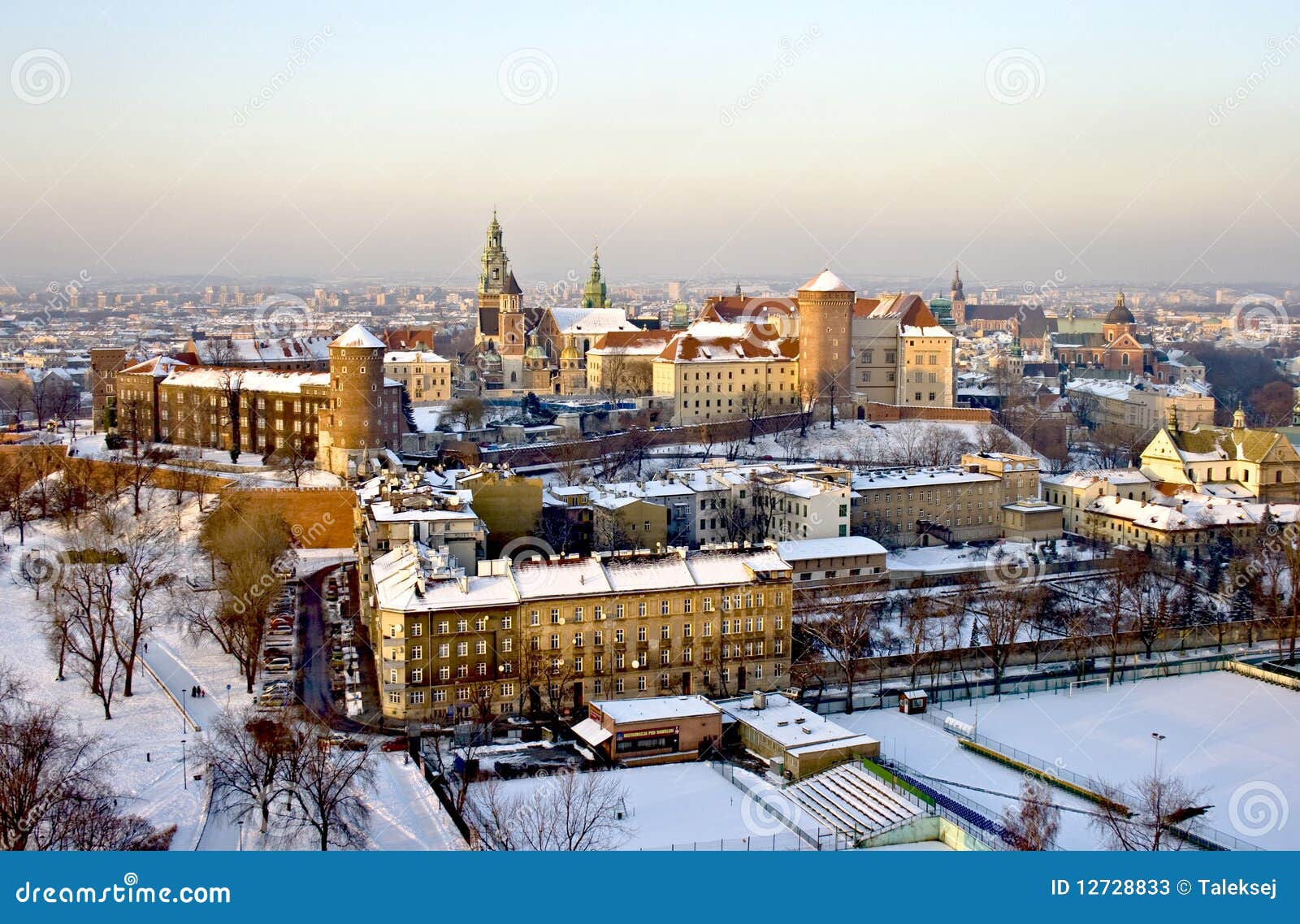 Cracovie, Forteresse De Wawel Image stock - Image du hiver, pologne ...