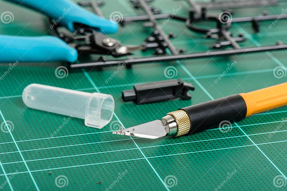 Craft knife stock image. Image of craft, divide, knife - 84523349