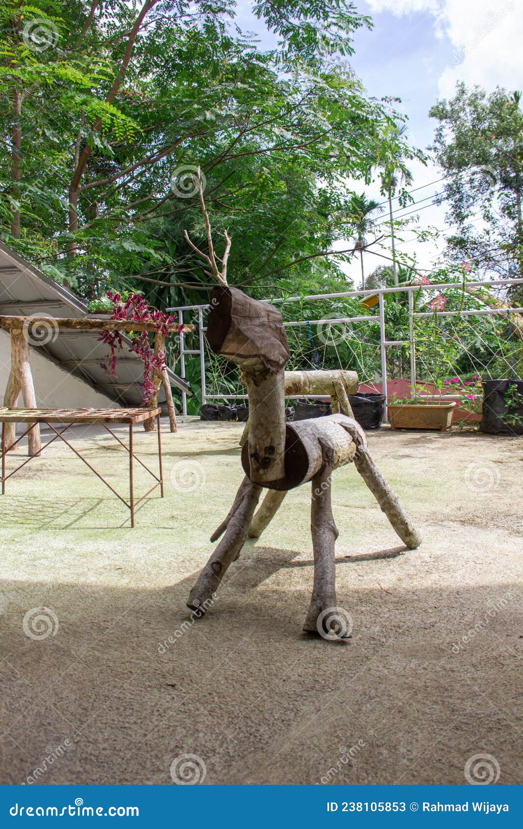 Crafts from Tree Trunks Made To Resemble Animals Stock Image - Image of ...