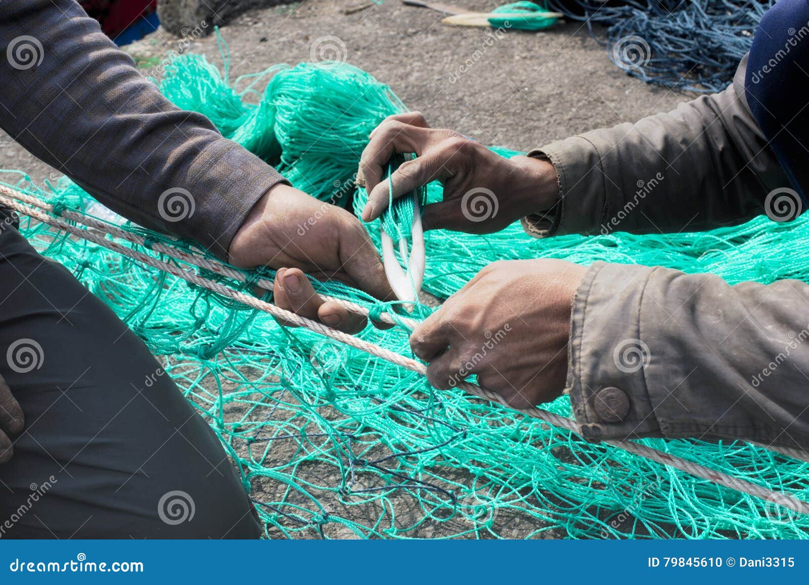 Craftsmen Making Fish Net Da Nang Stock Photos - Free & Royalty-Free ...