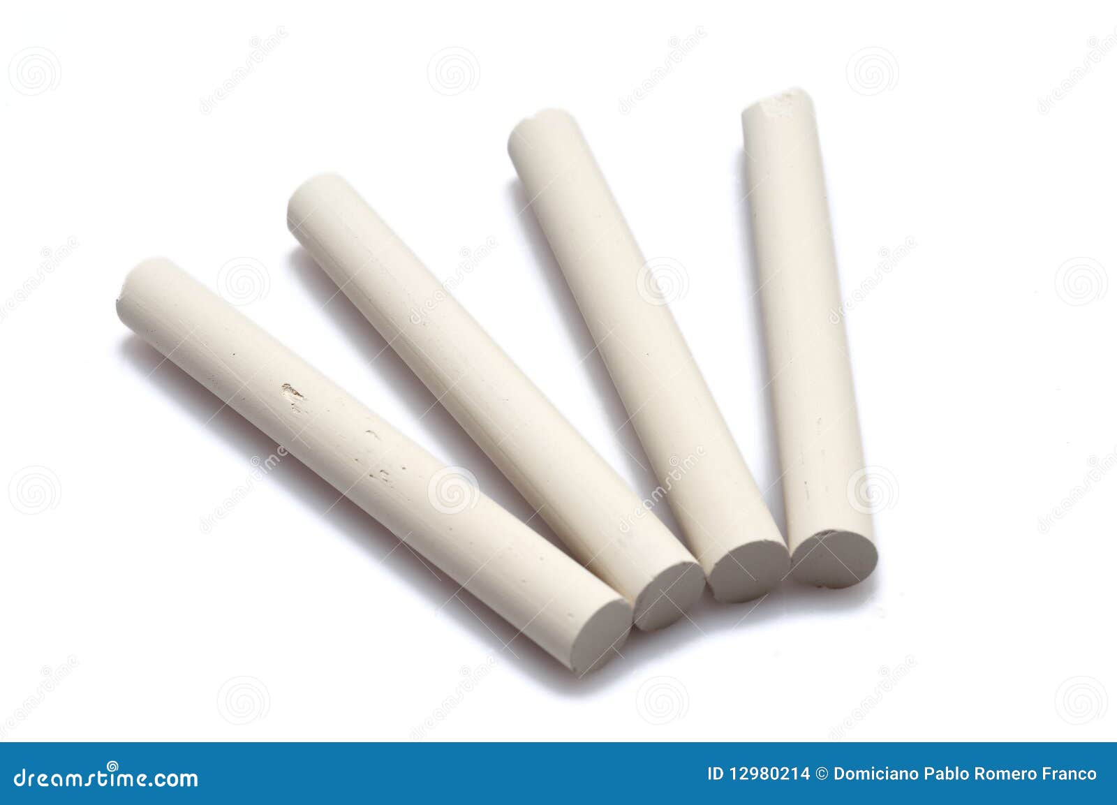 Craie blanche photo stock. Image du apprenez, craie, effacez - 12980214