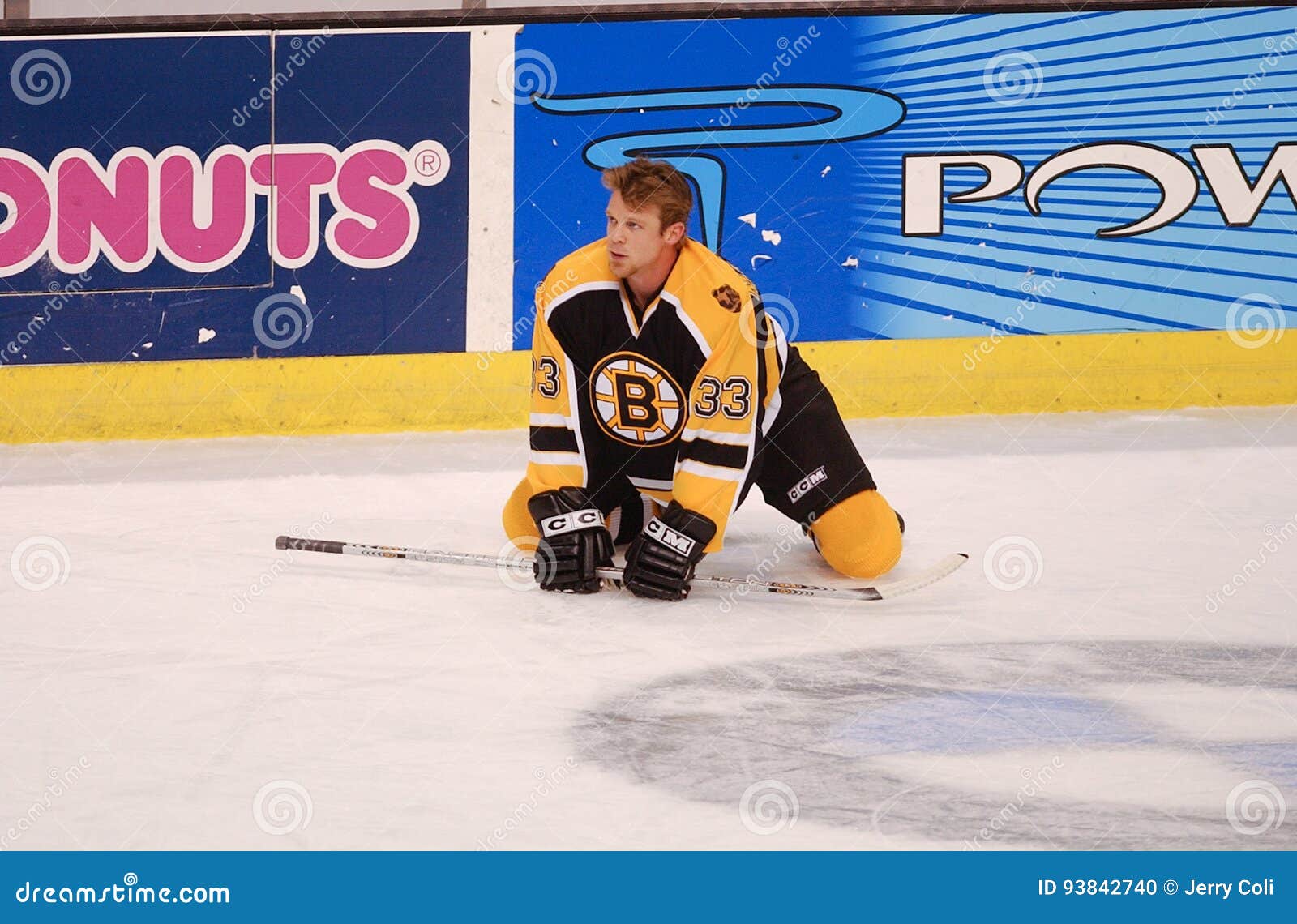 Craig MacDonald editorial image. Image of color, faces - 93842740