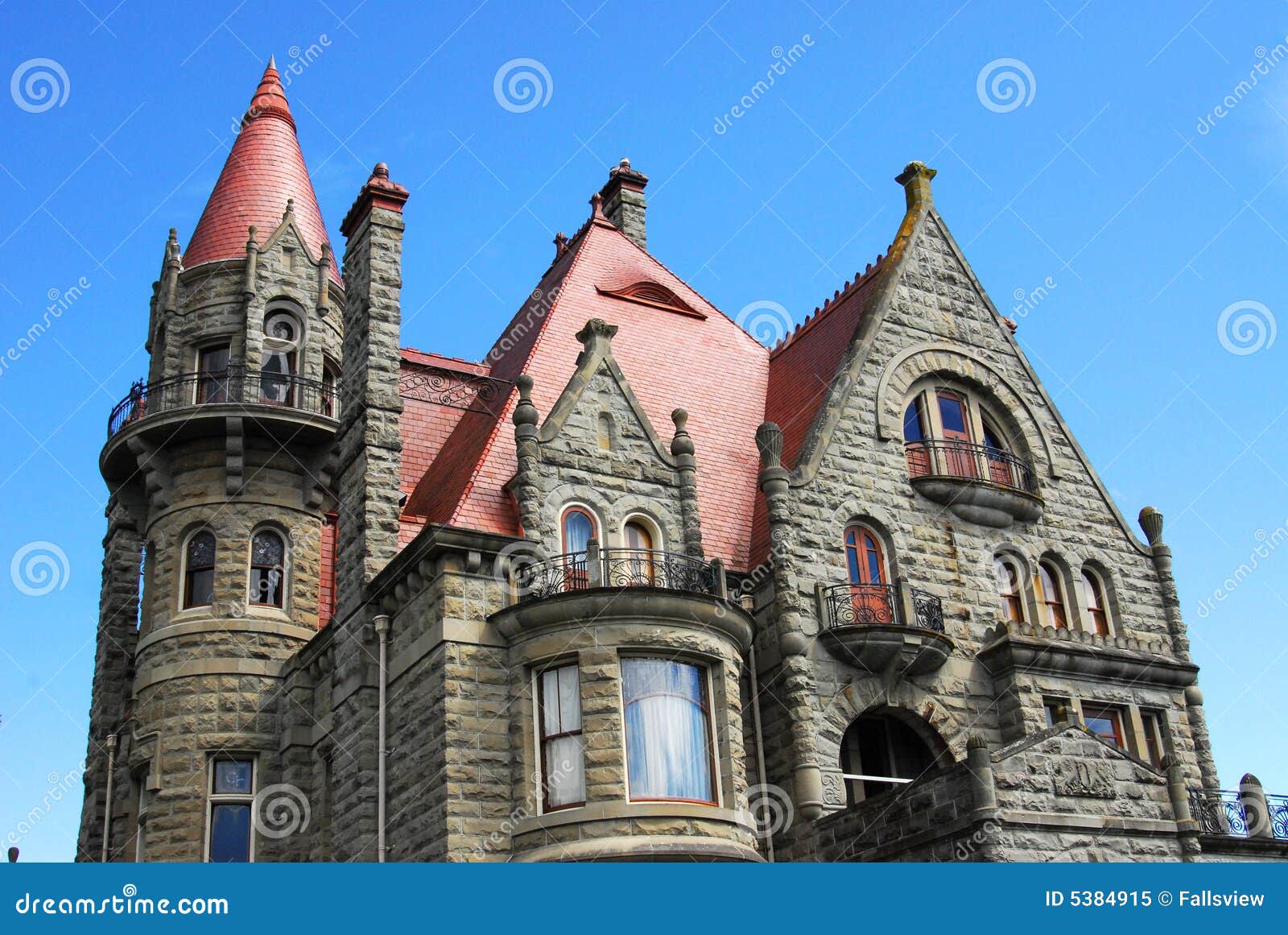 Craigdarroch castle stock image. Image of beautiful, brick - 5384915