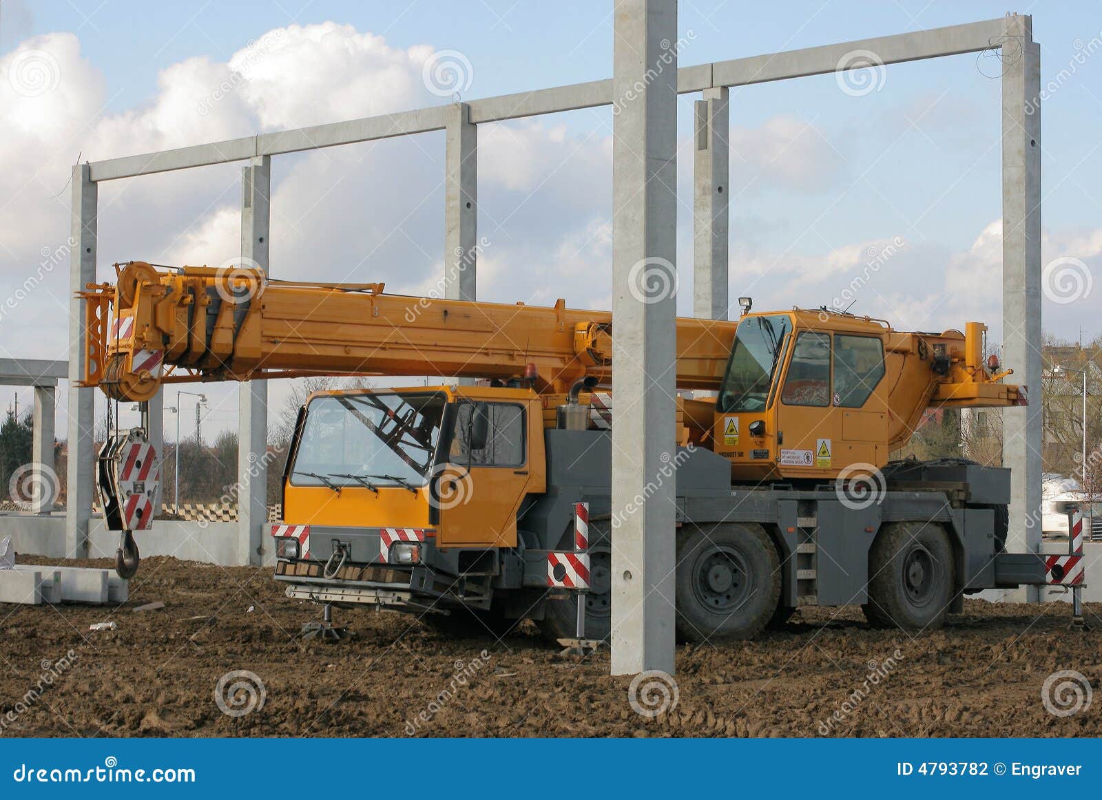 Cran-concrete pillar stock photo. Image of column, machinery - 4793782
