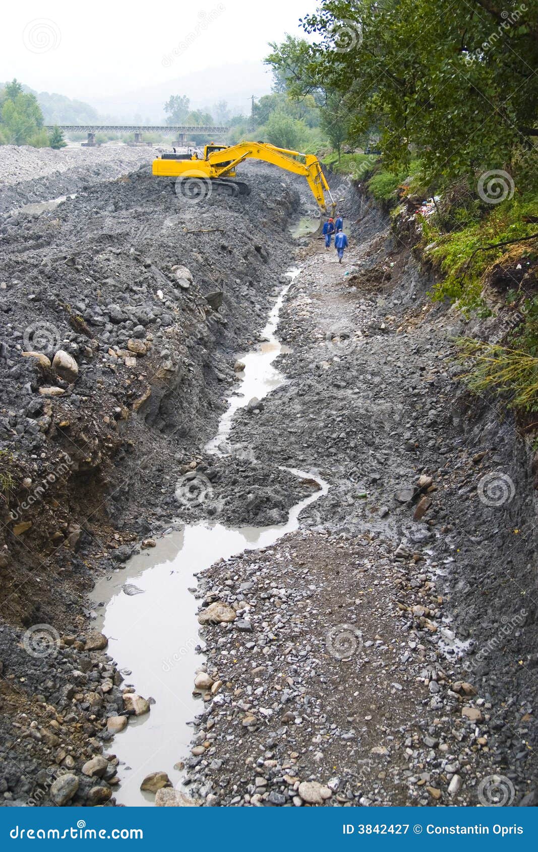 Crane digging stock image. Image of power, hydroelectric - 3842427