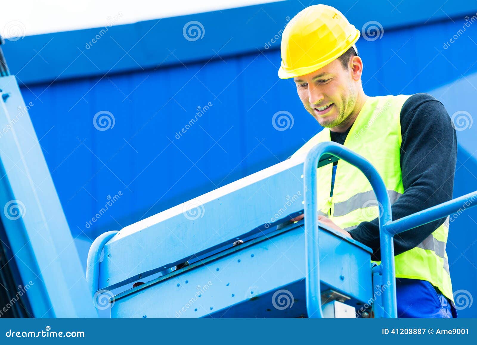 Crane Driver Driving Hydraulic Lifting Ramp with Control Desk Stock ...