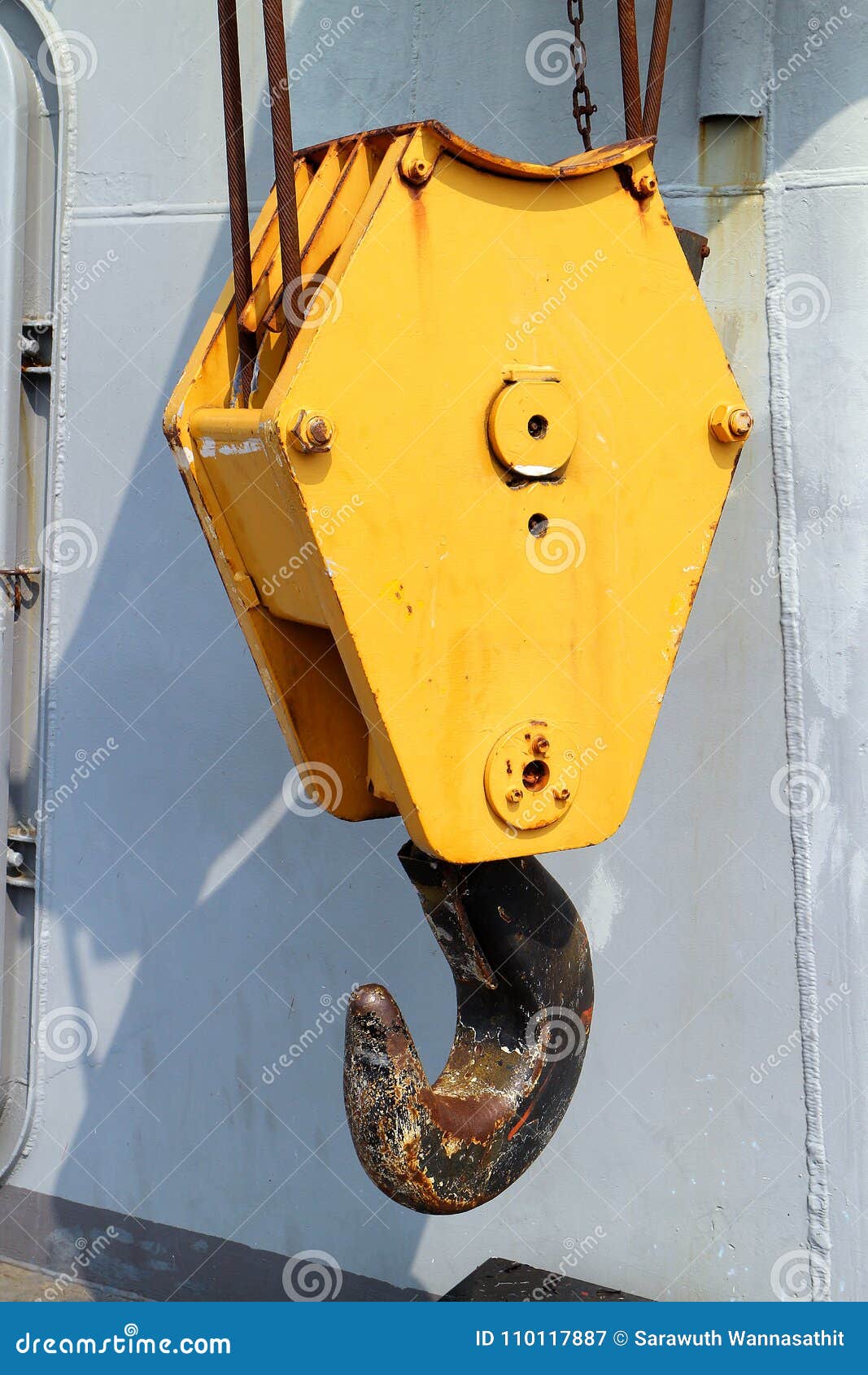 Crane hook and sling stock image. Image of hook, steel - 110117887