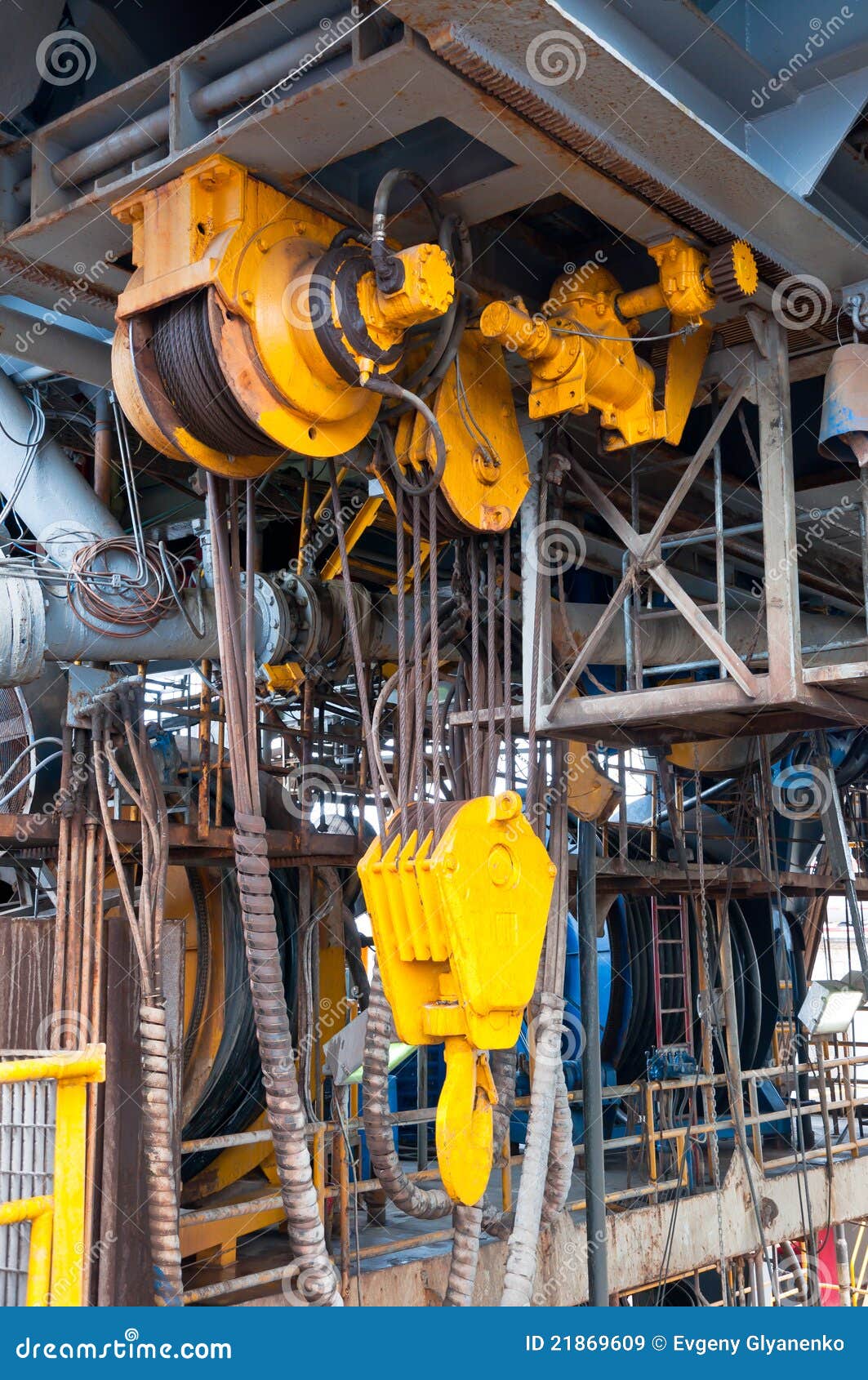 Crane Hook and Spools stock image. Image of hang, build - 21869609