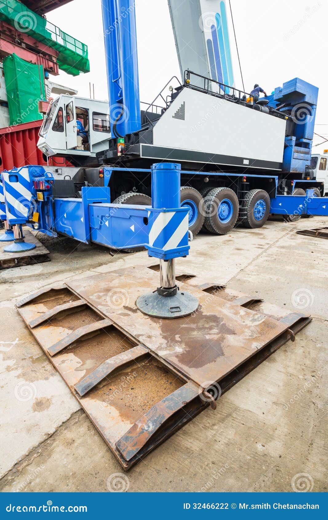 Link Engineering Outrigger