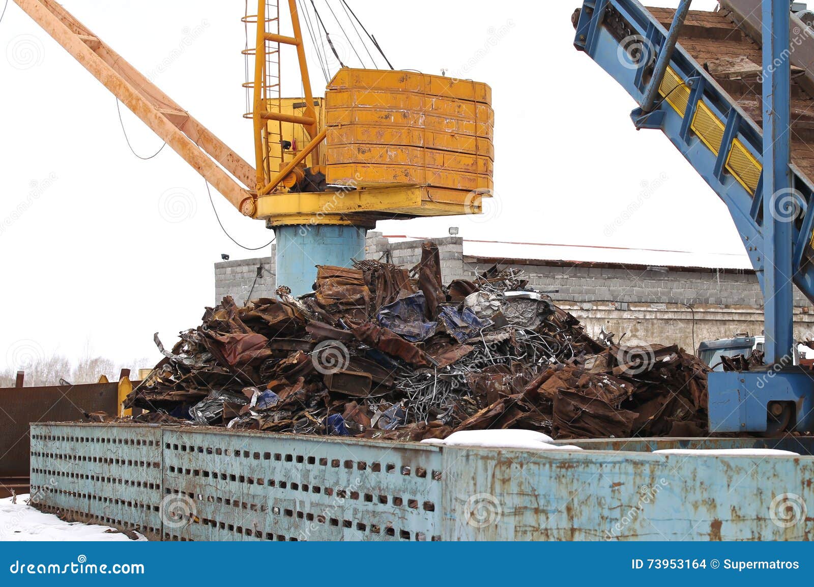 Crane To Move the Scrap Metal Stock Photo - Image of heap, materials ...