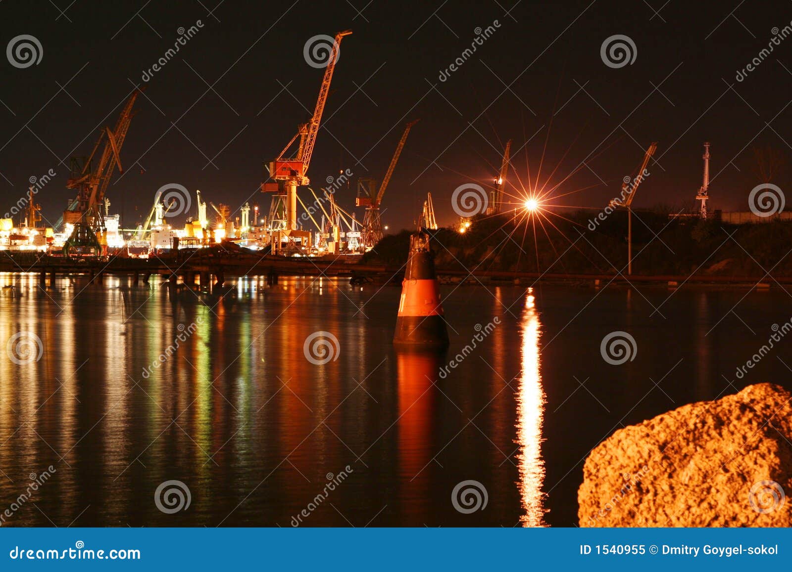 Cranes in night harbour stock image. Image of dark, lights - 1540955
