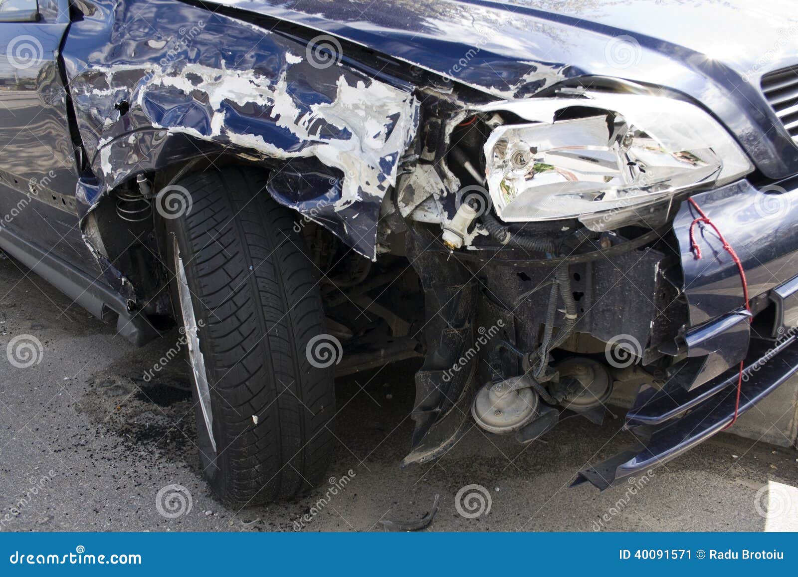 Crash car damage stock image. Image of claim, front, drives - 40091571