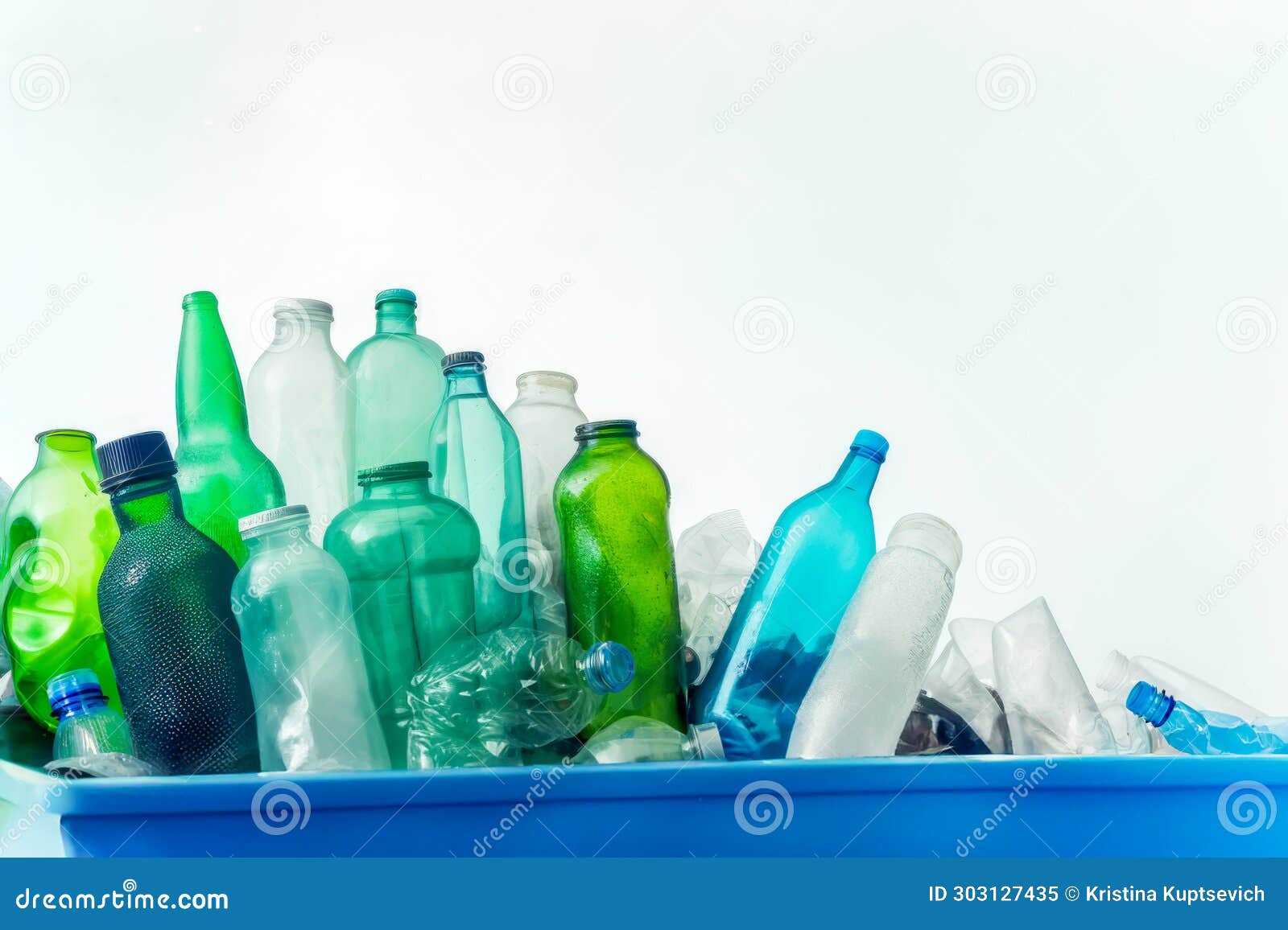 Red Can Of Colored Carbonated Drinks Stock Photography | CartoonDealer ...
