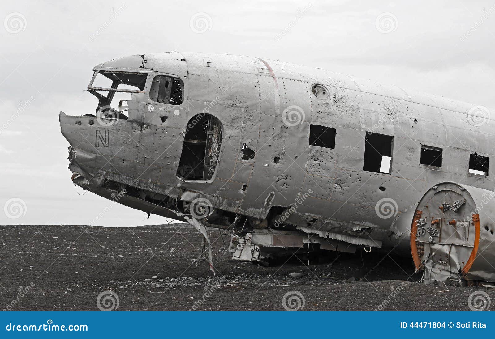 Crashed plane side closeup stock photo. Image of catastrophe - 44471804