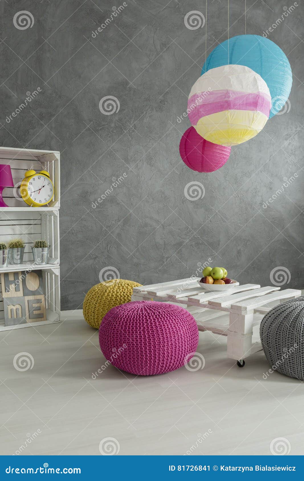 Crate, paper and wool stock image. Image of room, crate - 81726841