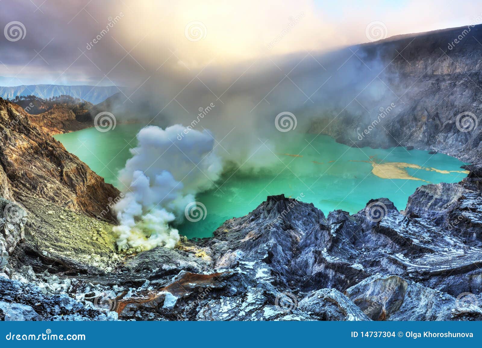 Crater Ijen stock photo. Image of power, geophysics, eruption - 14737304