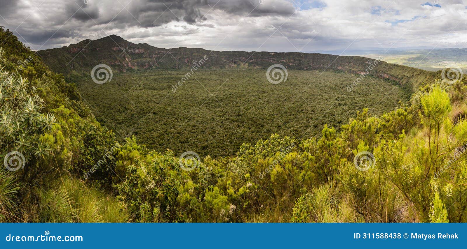 Crater of Longonot Volcano, Ken Stock Photo - Image of outdoor, scenery ...