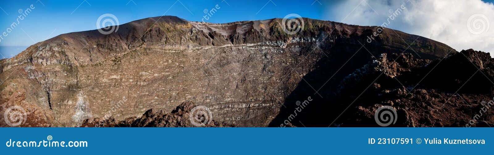 Crater of volcano Vesuvio stock image. Image of volcano - 23107591