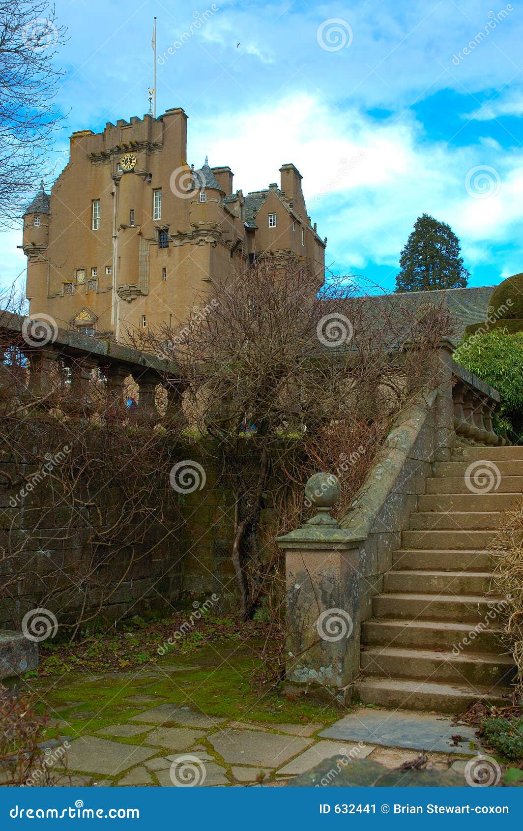 Crathes Castle Scotland stock image. Image of steps, castle - 632441
