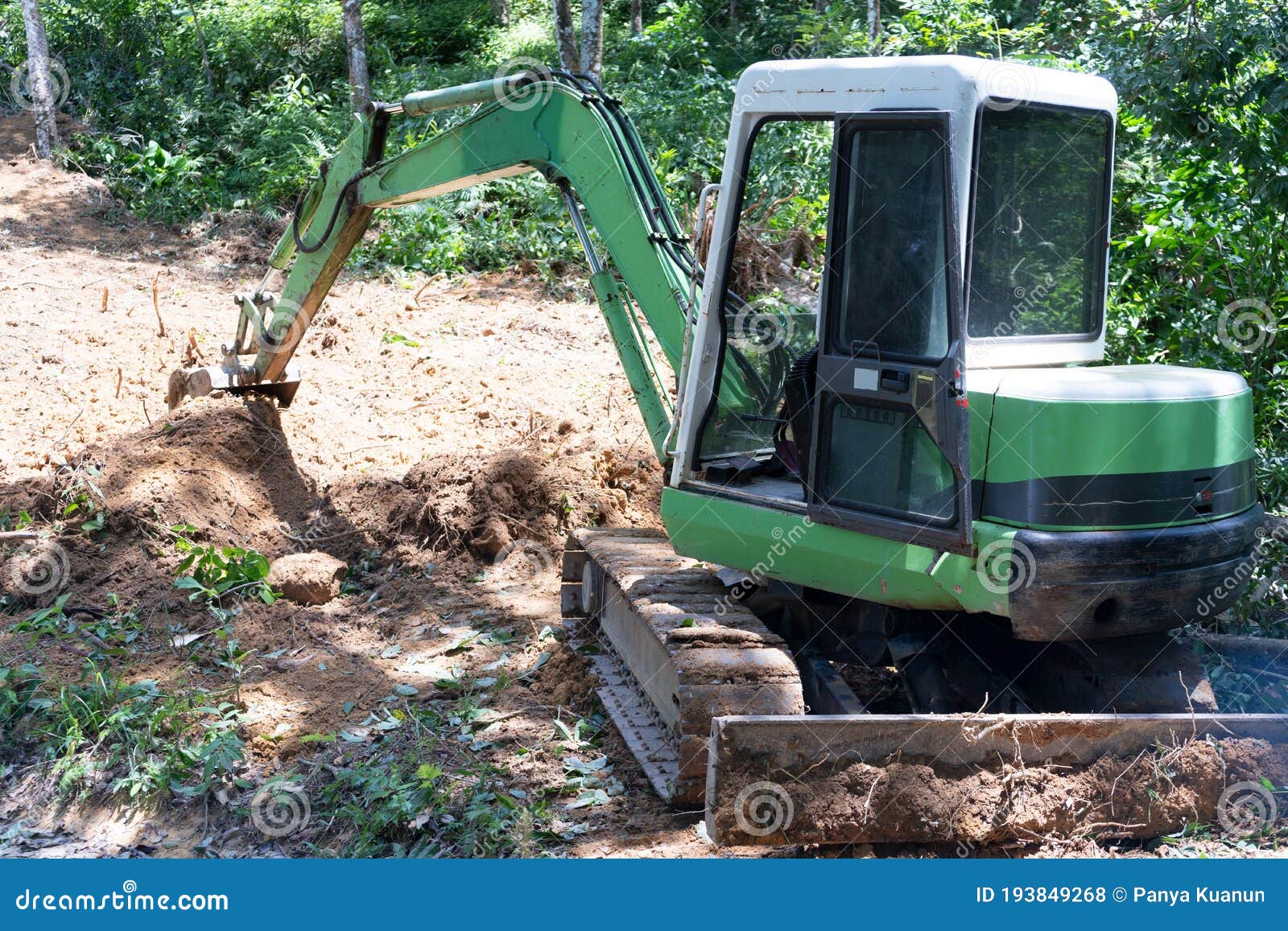 Crawler Excavator Digging on Mountain Equipment for Construction Stock ...