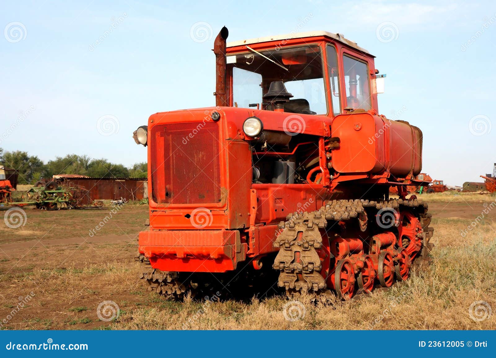 Crawler tractor stock image. Image of digging, food, industry - 23612005