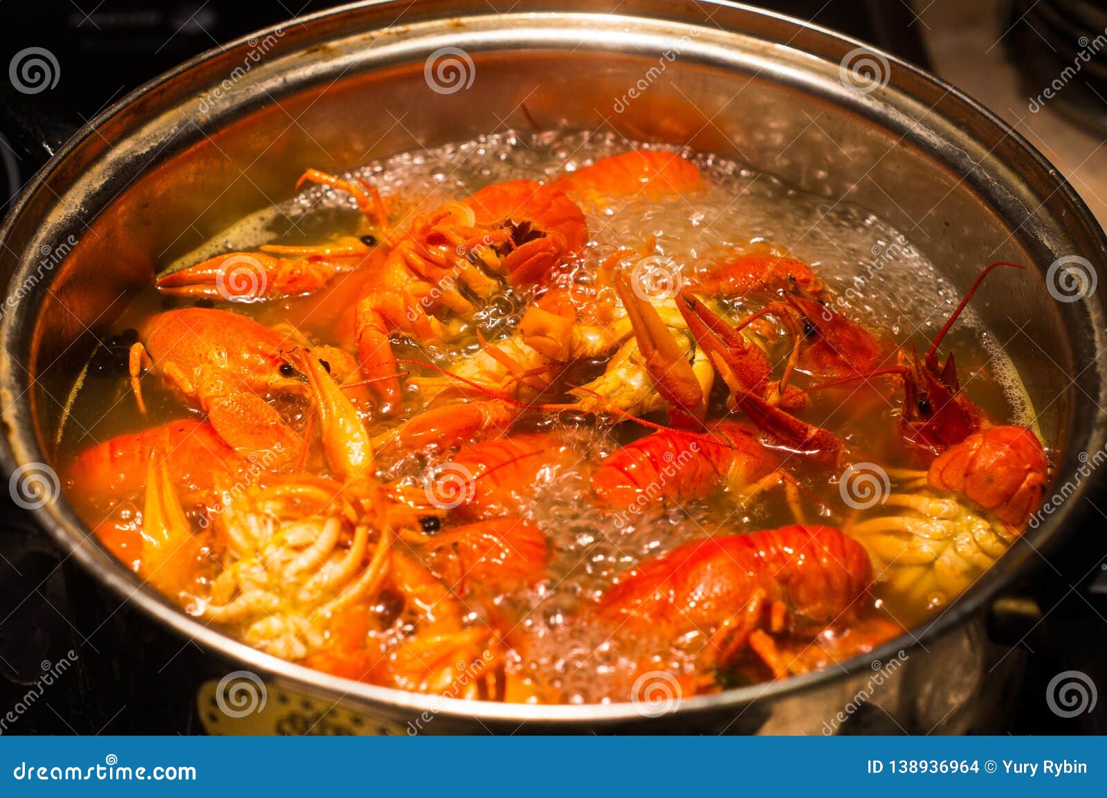 Crayfish are Cooked in a Pot Stock Photo - Image of cook, dinner: 138936964