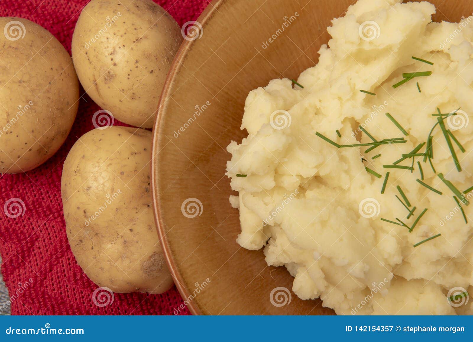Creamy Mash Potato and Chives Stock Image - Image of butter, potato ...