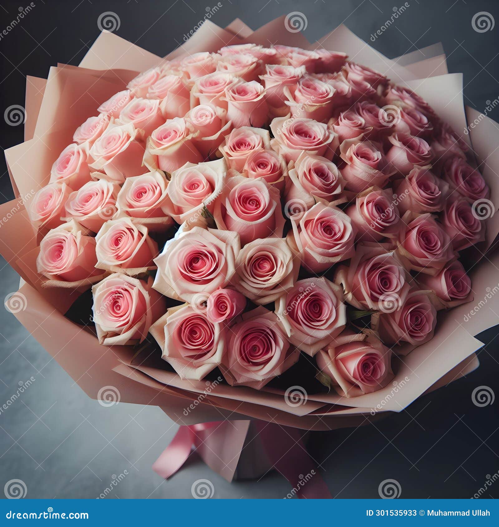 Create an Image Bouquet of Many Red Roses in Wrapping Paper, 100, for ...