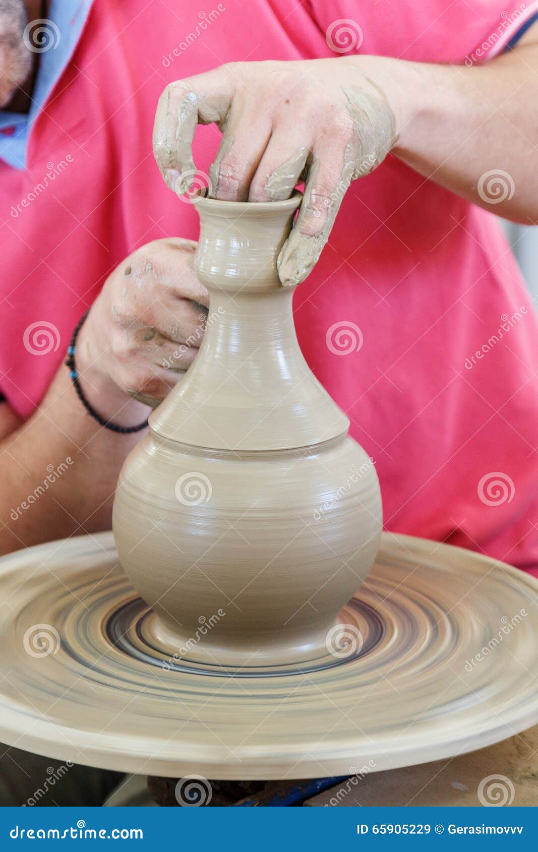 Creating a clay jar stock image. Image of skilled, spin - 65905229