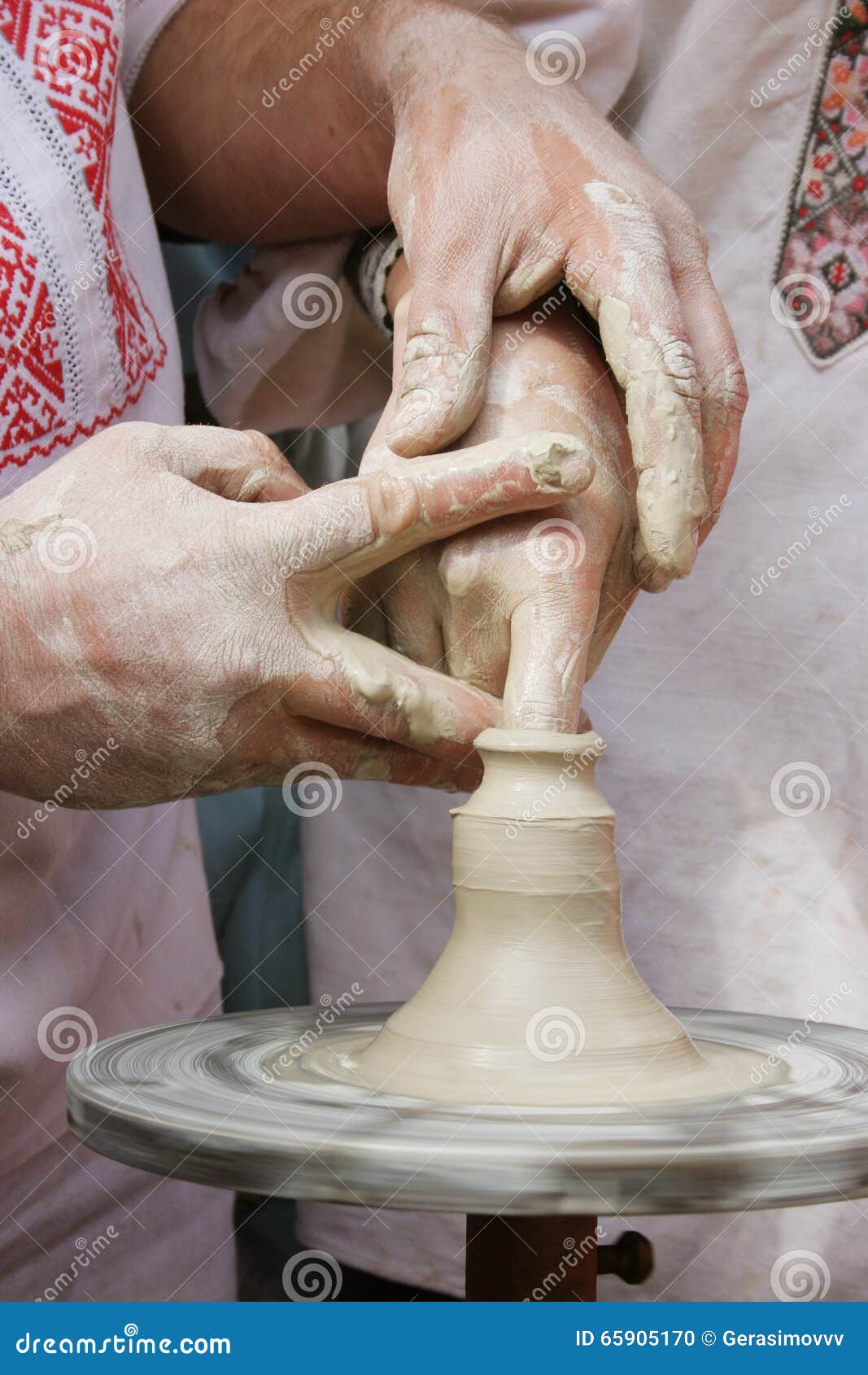 Creating a clay jar stock photo. Image of turn, thumb - 65905170