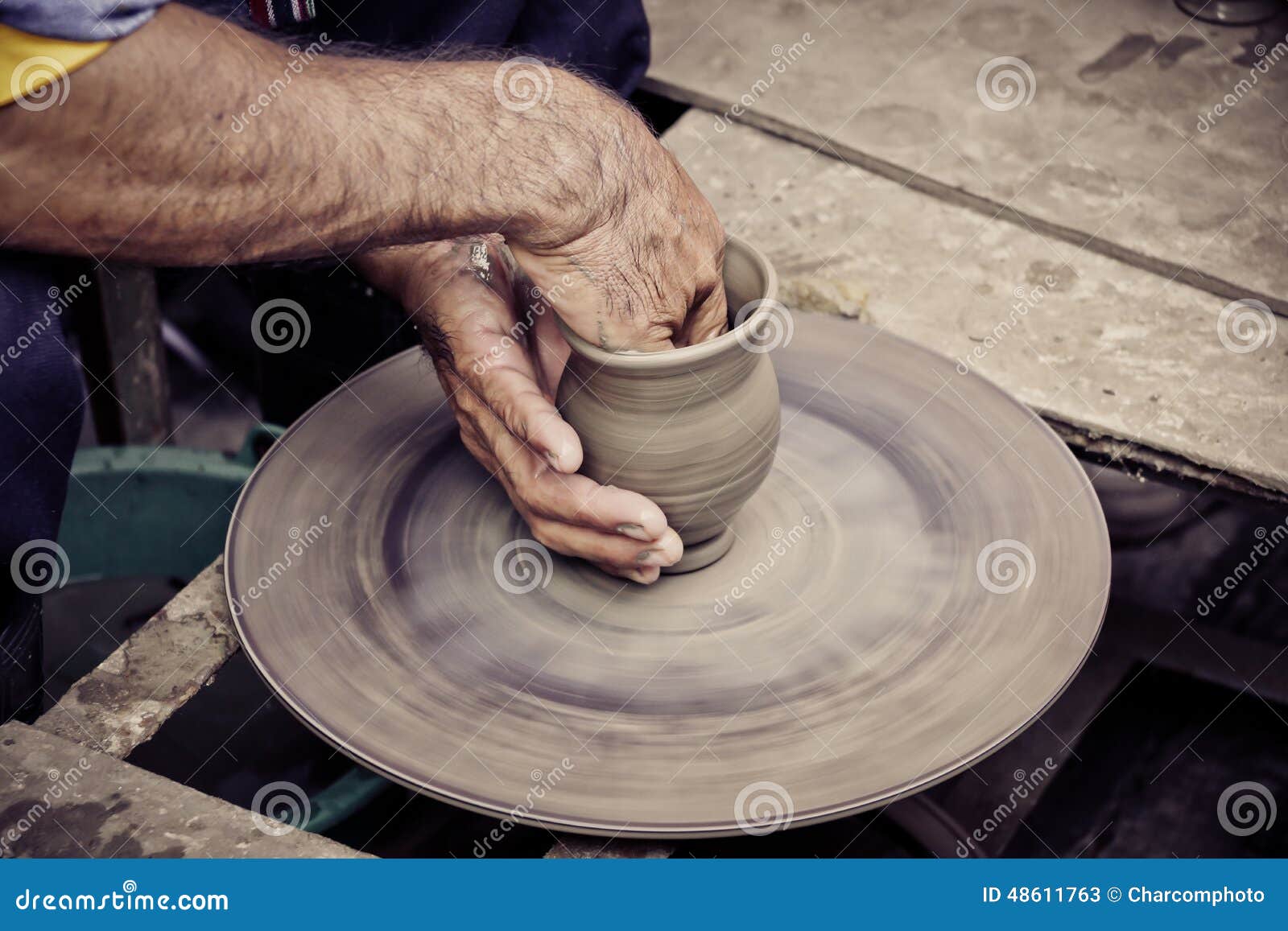 Creating an Earthen Jar on the Circle Stock Image - Image of work ...