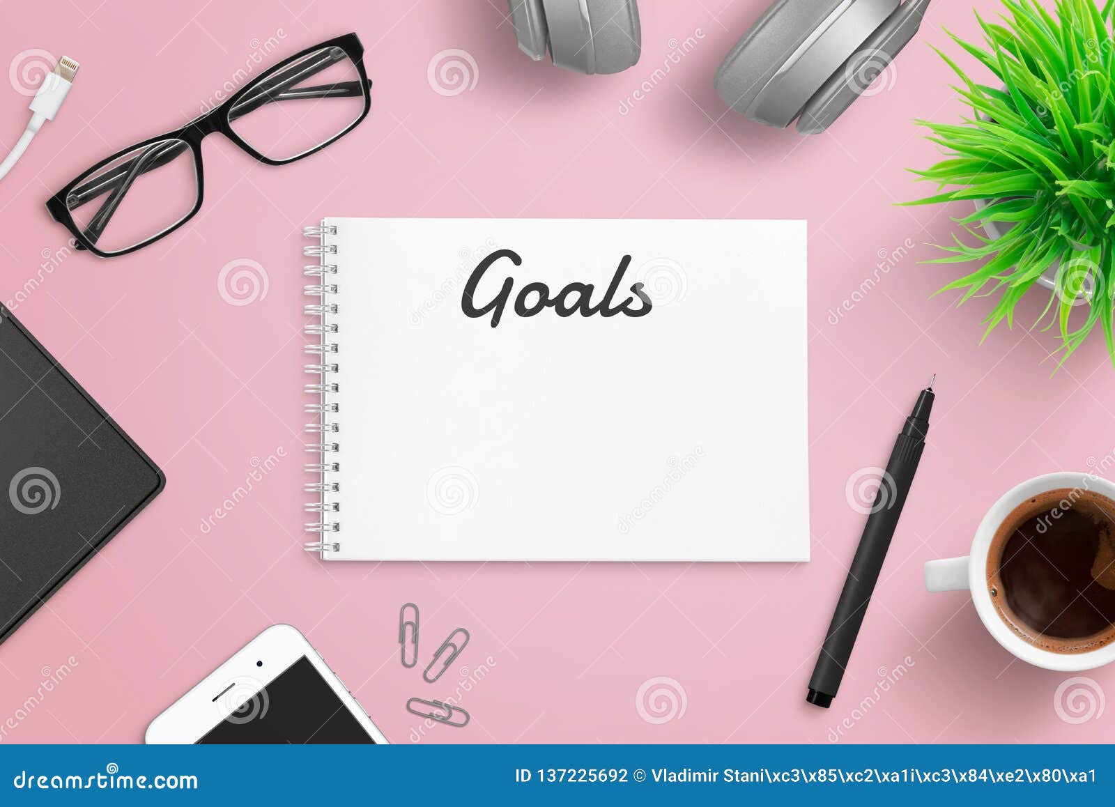 Creating Plan of Business Goals Concept on Pink Work Desk Stock Photo ...