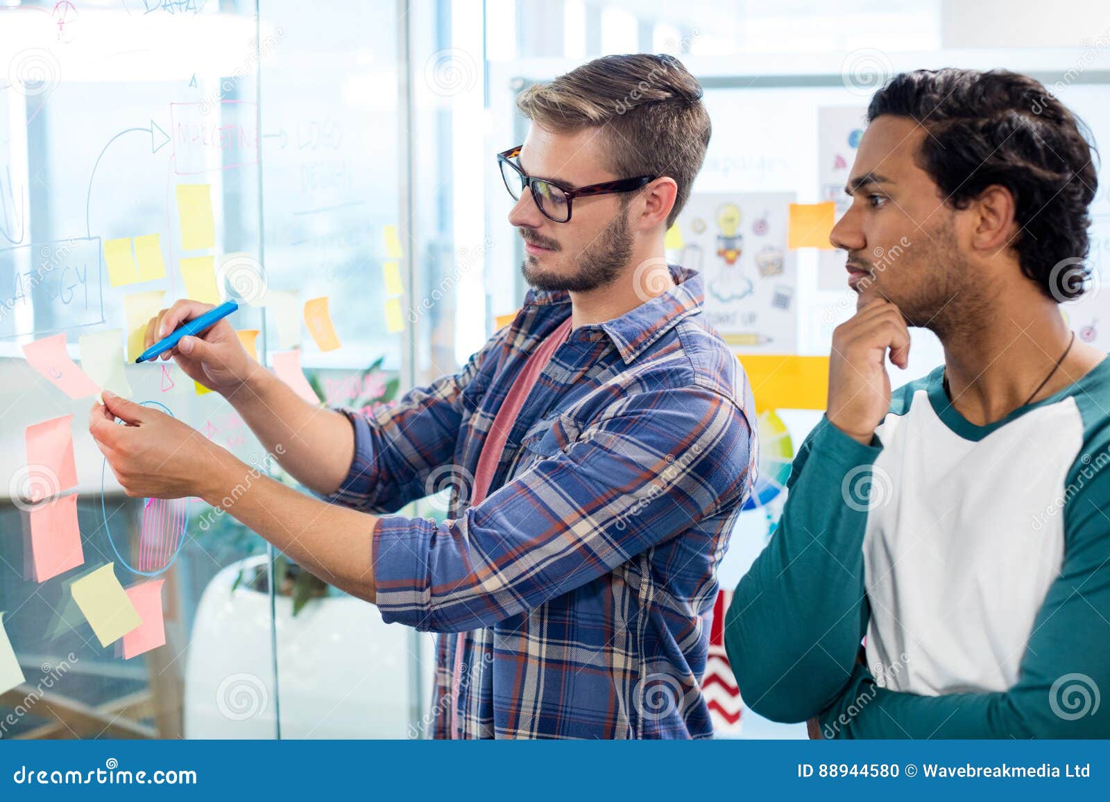 Creative Business Team Writing on the Sticky Notes Stock Photo - Image ...