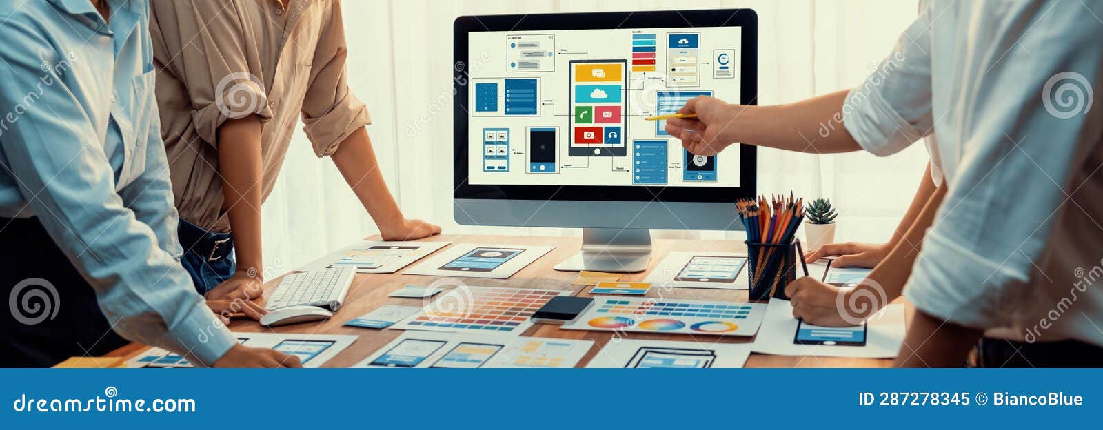 Creative Front End Developer Brainstorming Ui Design Scrutinize Stock Image Image Of Table