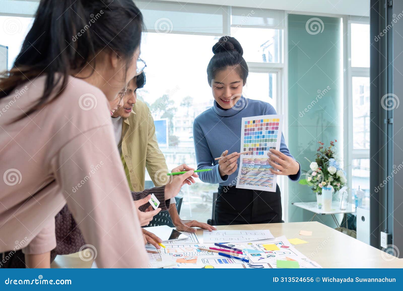 Creative Team Brainstorming Meeting Plans for Group Problem Solving ...