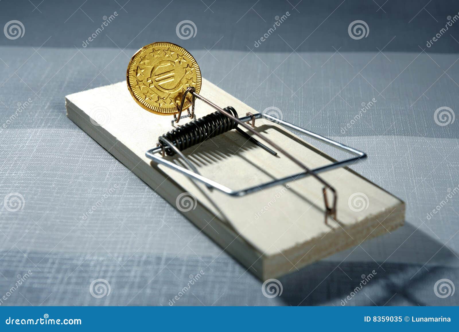 Credit Money is a Mouse Trap Stock Image - Image of blue, currency: 8359035