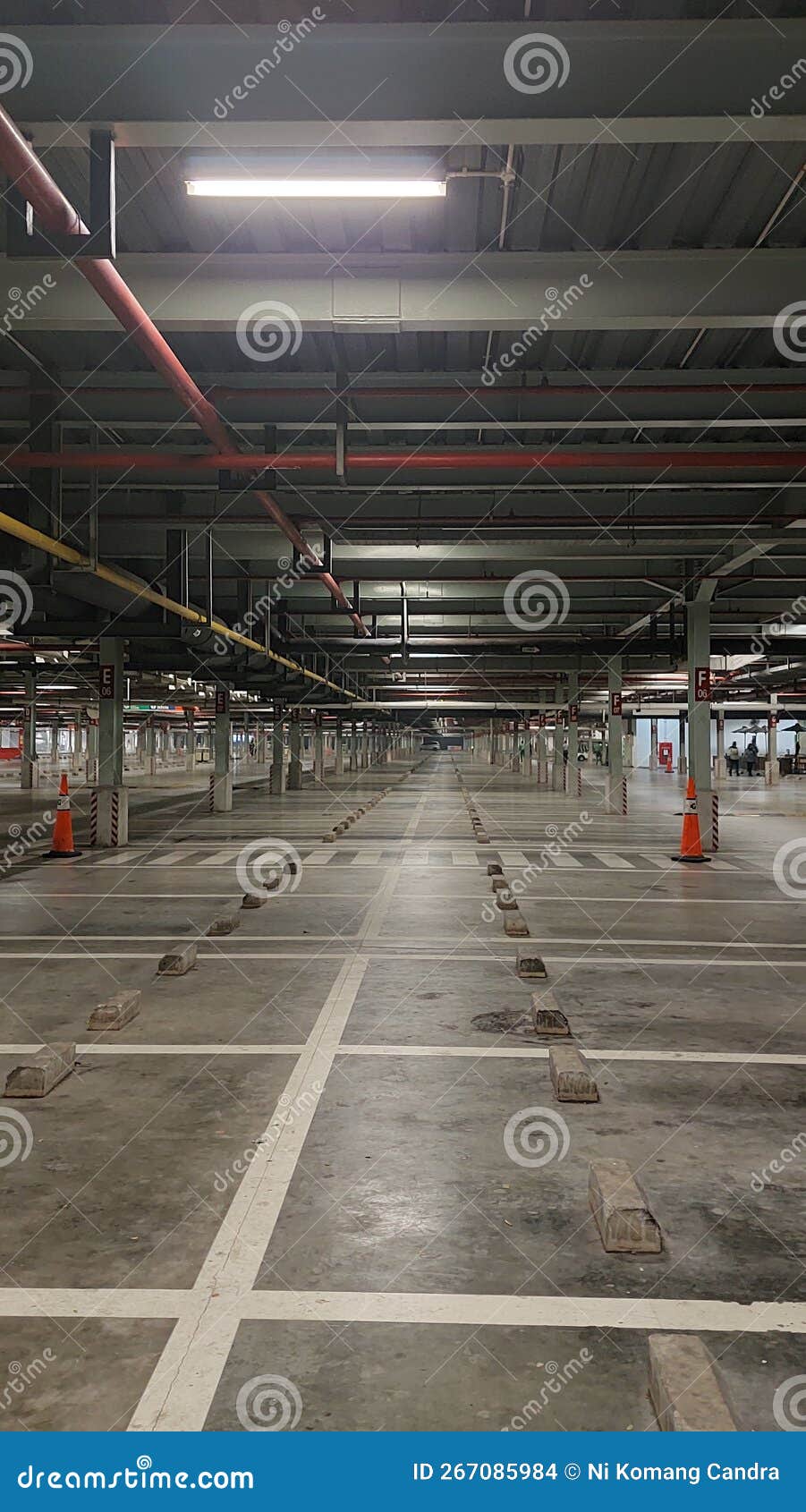 Creepy Mall Basement Parking Lot Stock Photo - Image of architecture ...