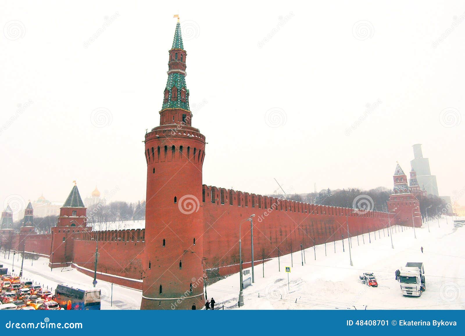 Cremlino Di Mosca Alla Bufera Di Neve Fotografia Editoriale - Immagine ...