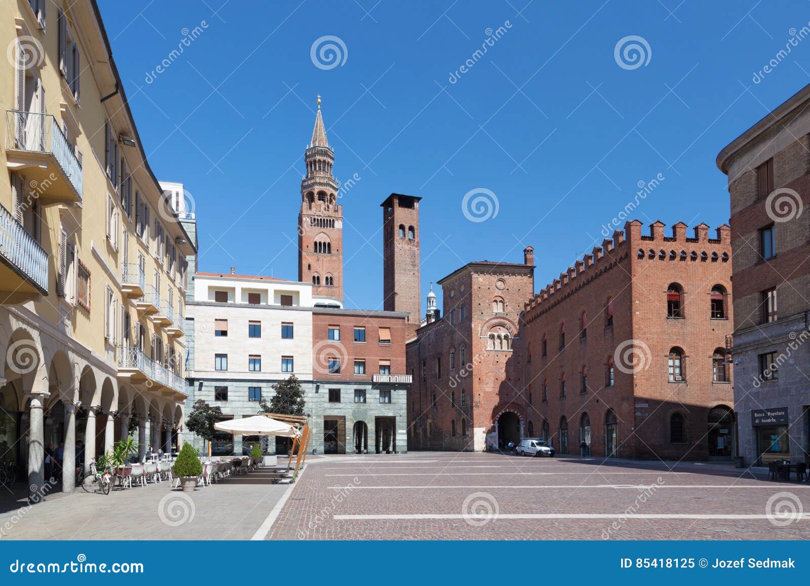 CREMONA, ITALY - MAY 24, 2016: the Piazza Cavour Square Editorial Image ...