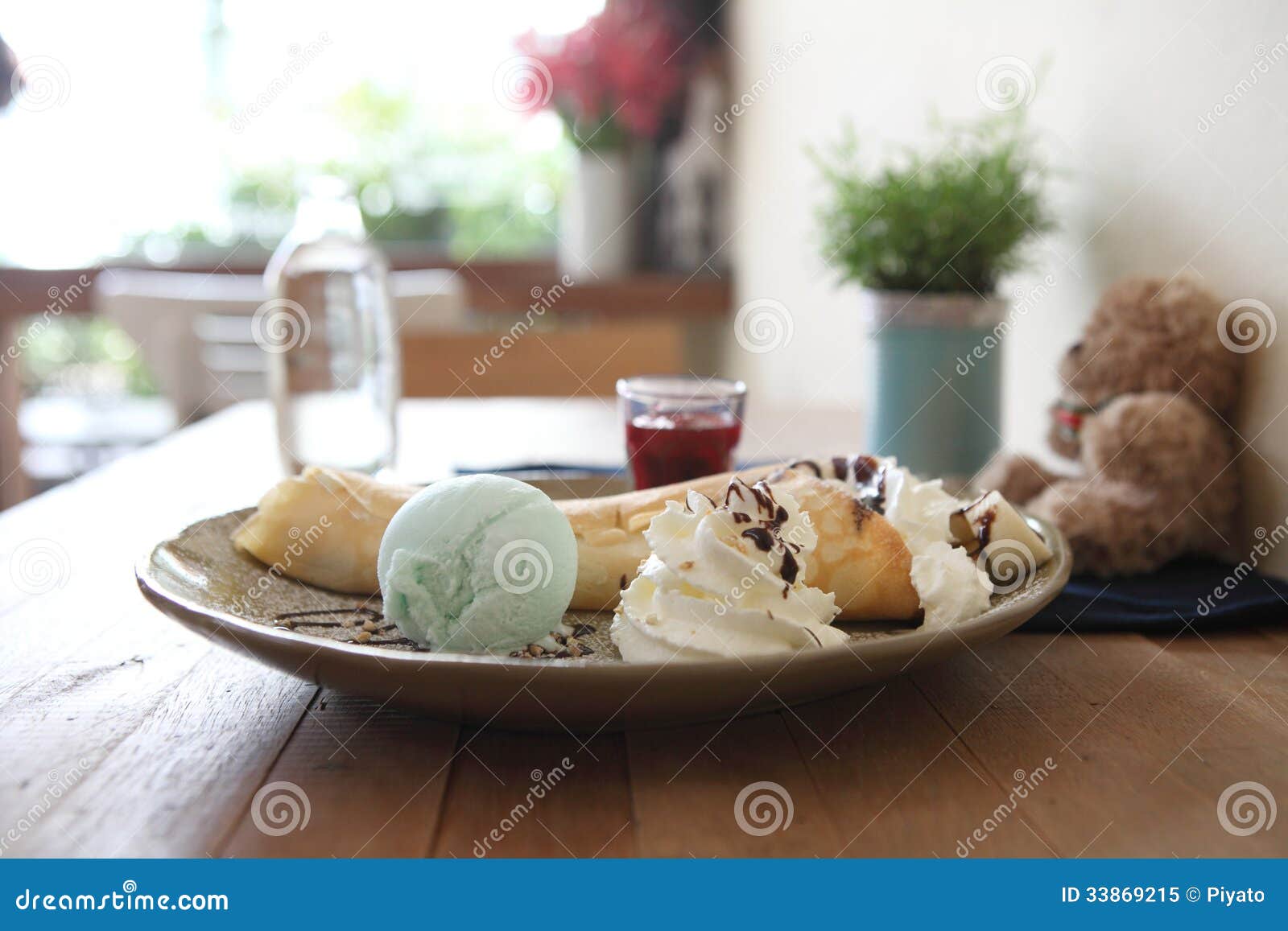 Crepe with ice cream stock image. Image of nourishing - 33869215