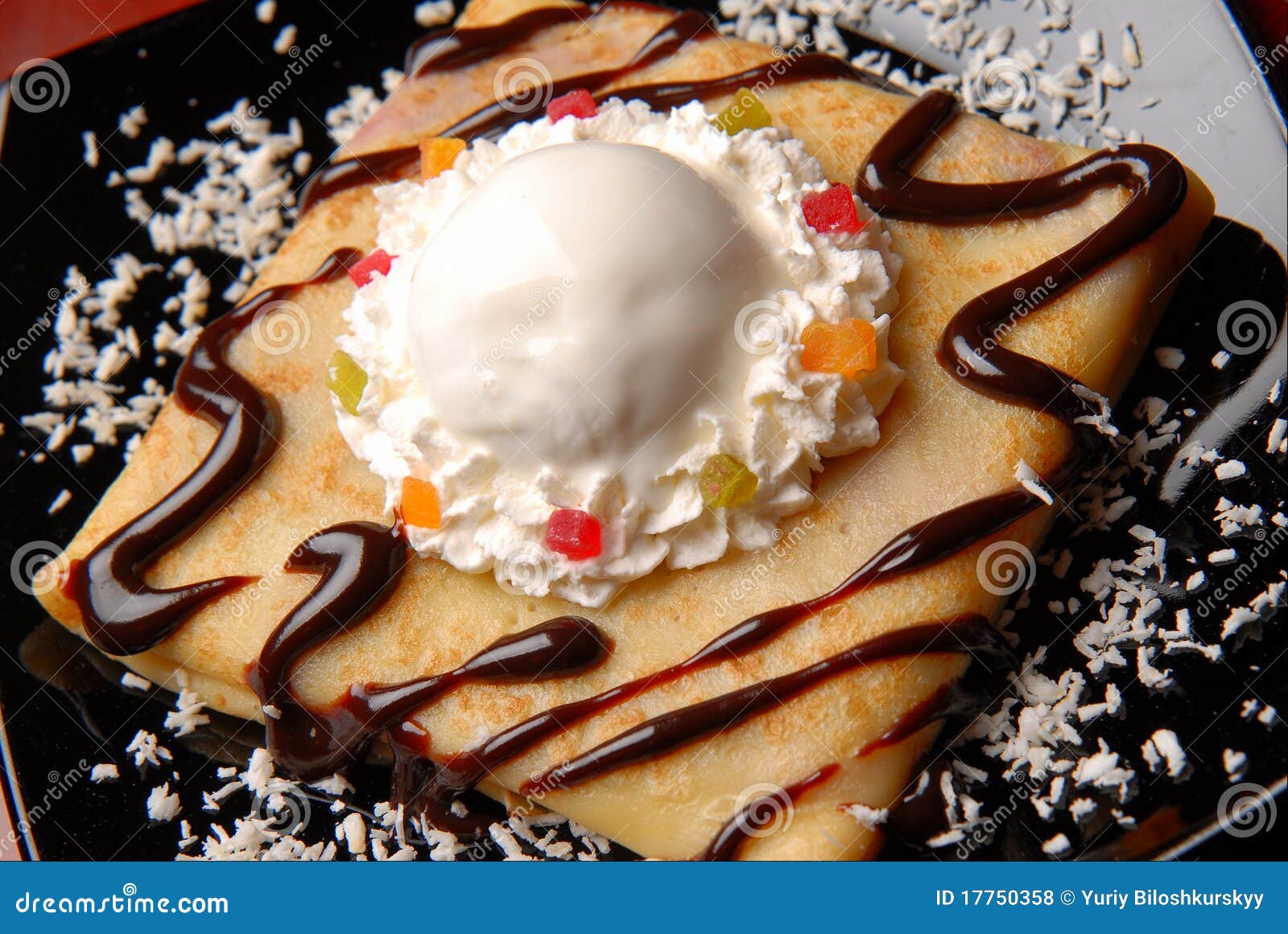 Crepes con helado foto de archivo. Imagen de vector, frutas - 17750358