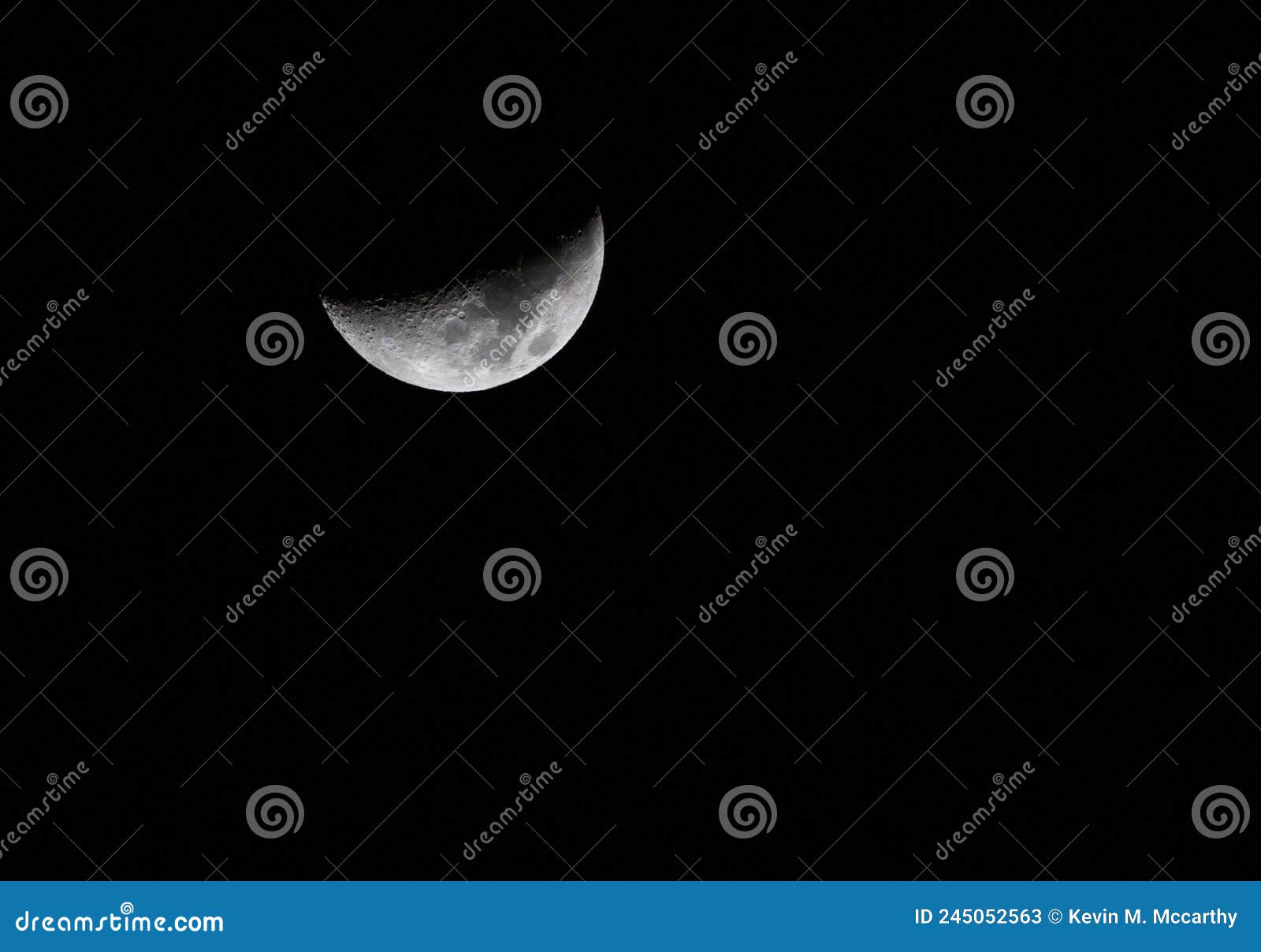 Crescent Moon Horizontal with Copy Space Stock Image - Image of ...