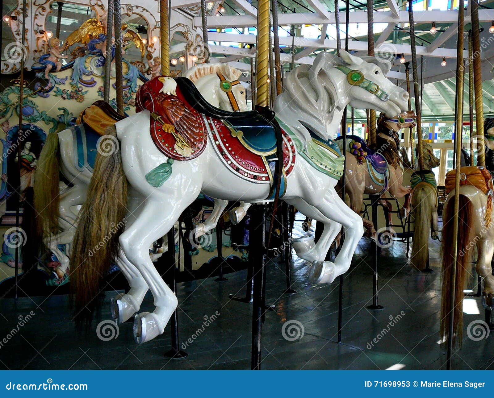 Crescent Park Looff Carousel Imagen de archivo - Imagen de caballo ...