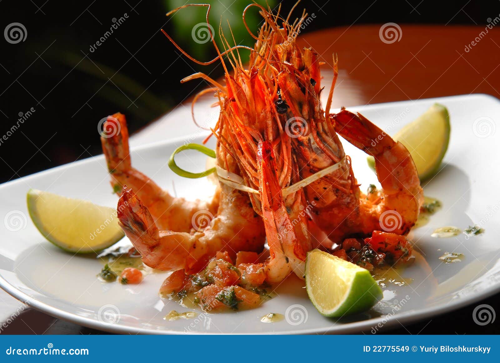 Crevette image stock. Image du réception, persil, épice - 22775549
