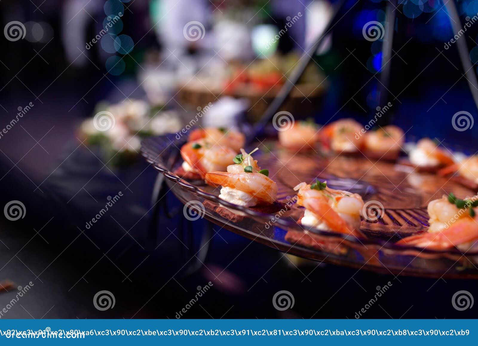 Crevettes Au Fromage Doux Closeup Sur Le Buffet Image stock - Image du ...