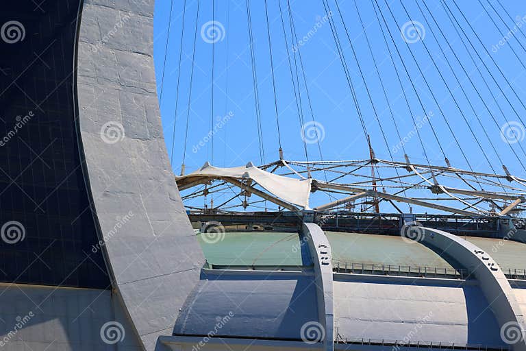 Crews Begin Dismantling Olympic Stadium Roof Editorial Photo - Image of ... Crews Begin Dismantling Olympic Stadium Roof Editorial Photo - Image of ...